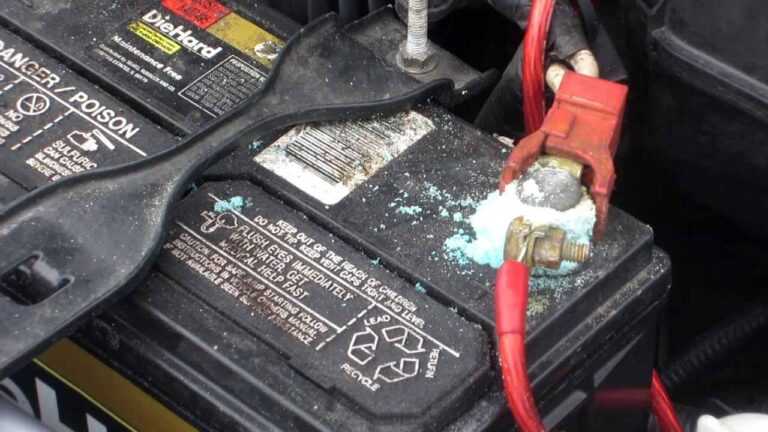 Why My Car Lights Dim and Brighten While Driving